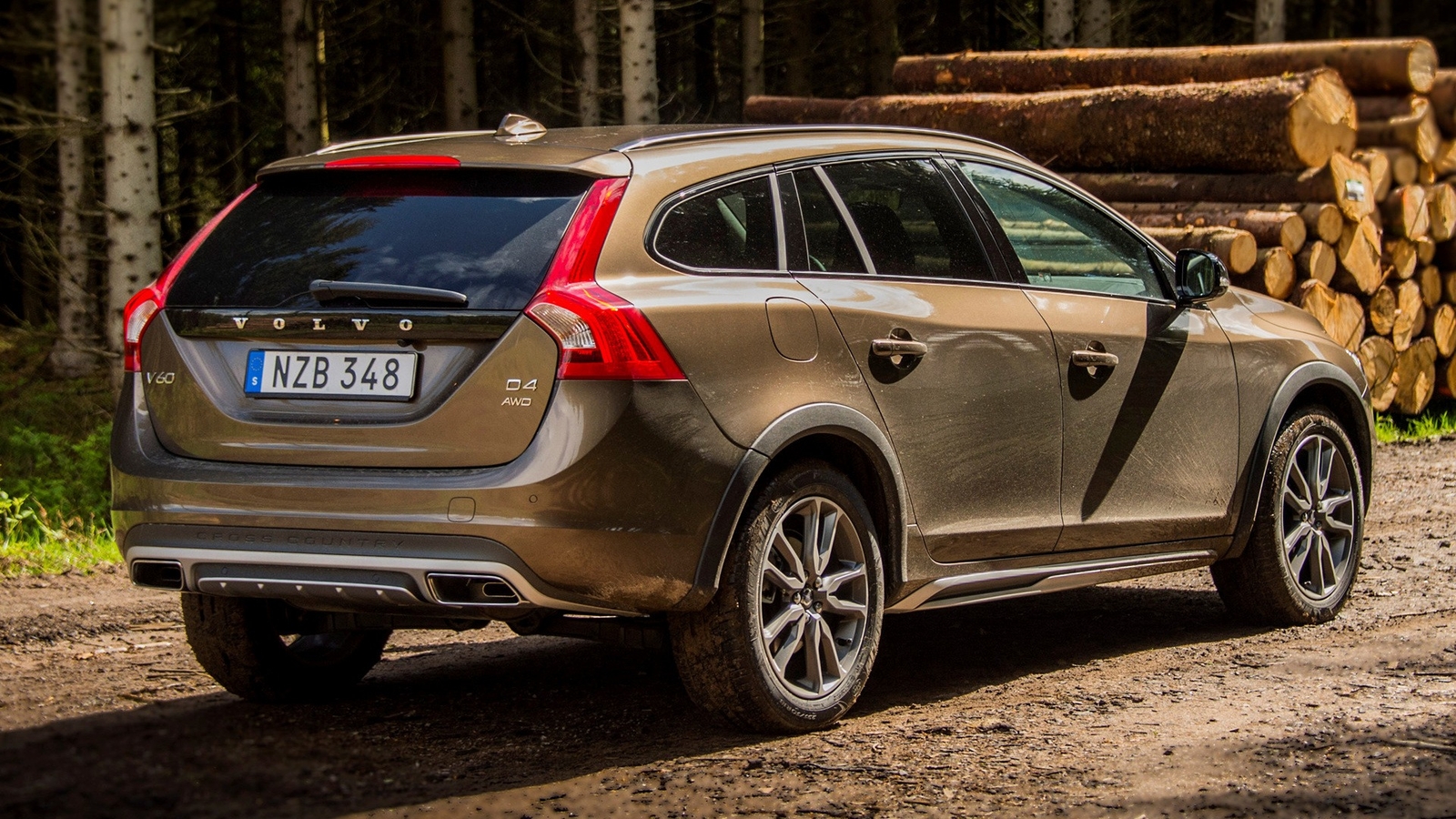 Volvo V60 CC Anmeldelser - Se vurderingen på Bilbasen