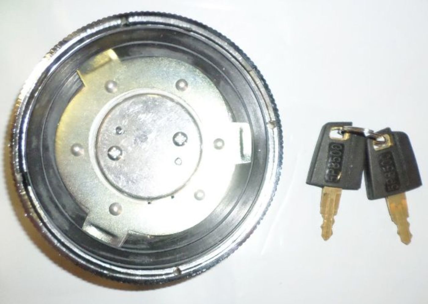 Caterpillar Fuel Cap With Keys 086-1781 Fits 300 series excavators | eBay