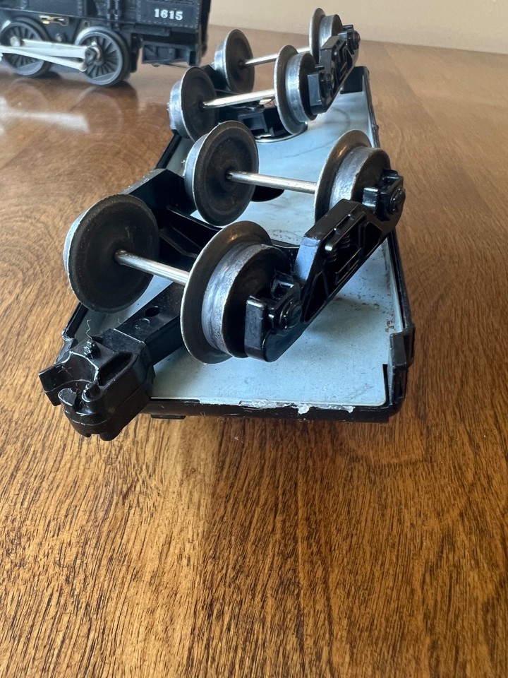 LIONEL POSTWAR 1615 LOCOMOTIVE SWITCHER 0-4-0 AND SLOPE BACK TENDER ...