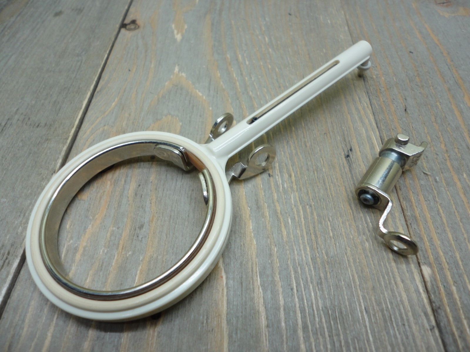 Genuine Bernina Darning Foot #285 & Embroidery Hoop Vintage Hosiery ...