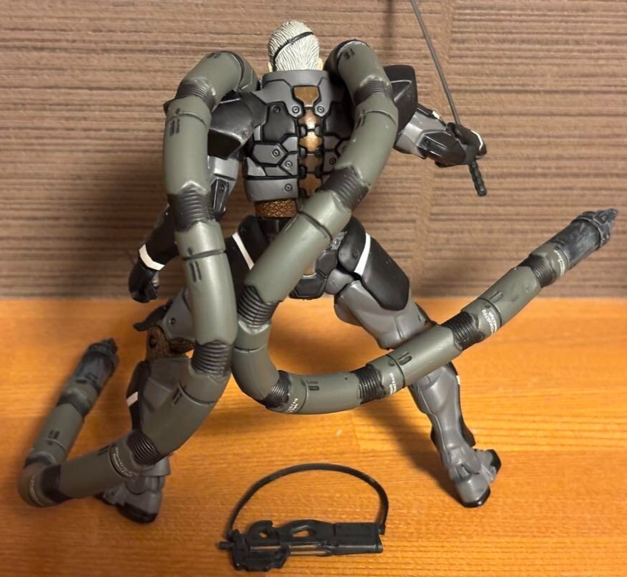 Metal Gear Solid Solidus Snake Action Figure No Box | eBay