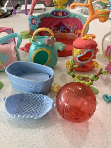 BIG LOT Littlest Pet Shop LPS PLAYSET PIECES Carriers Cages Wagon Ball ...
