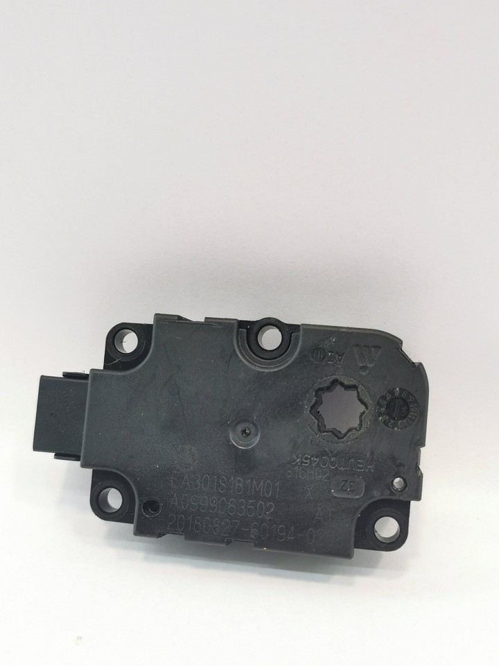 MERCEDES-BENZ A W177 Regelventile für Innenraumheizung A0999063502 ...
