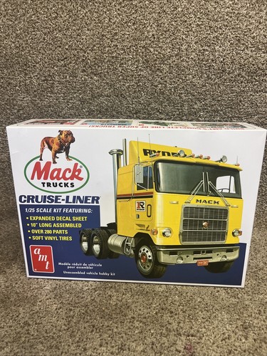 Retro Deluxe AMT Mack Cruise-Liner Cabover Truck 1/25 Model Kit #1062 ...