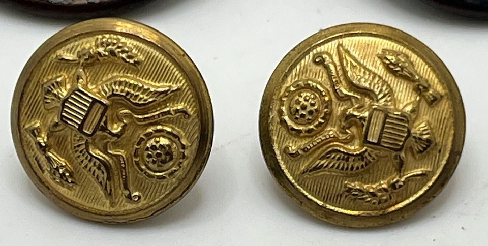 World War II Army Uniform Buttons Great Seal Art Metal American Scovill ...