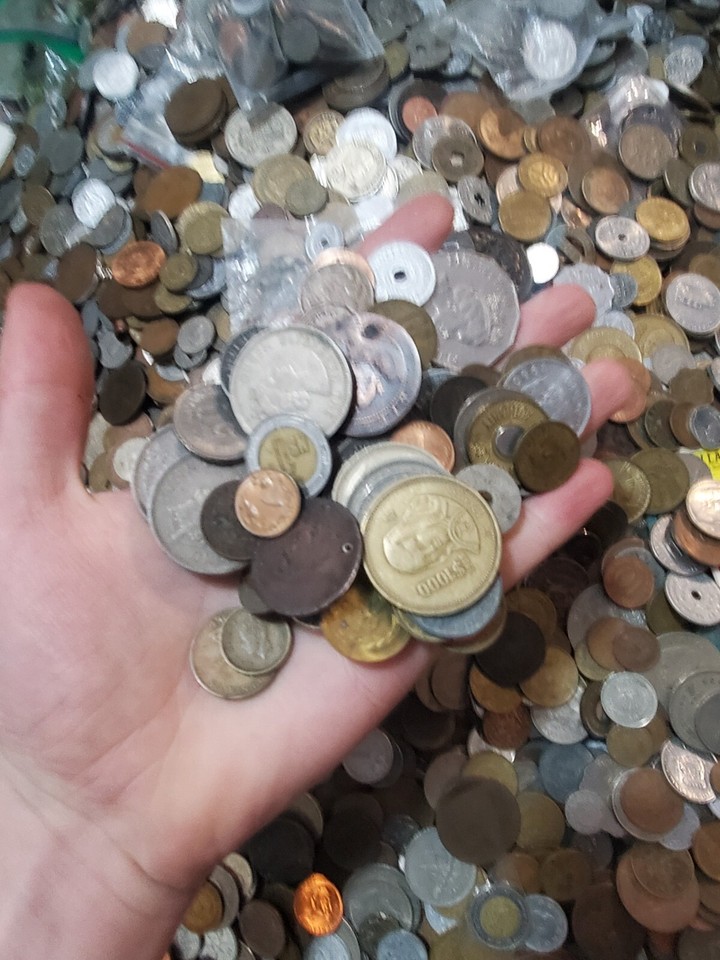 10lb Bulk Foreign Coin Lot From Pile Britain Euro Venezuela 1800's to ...