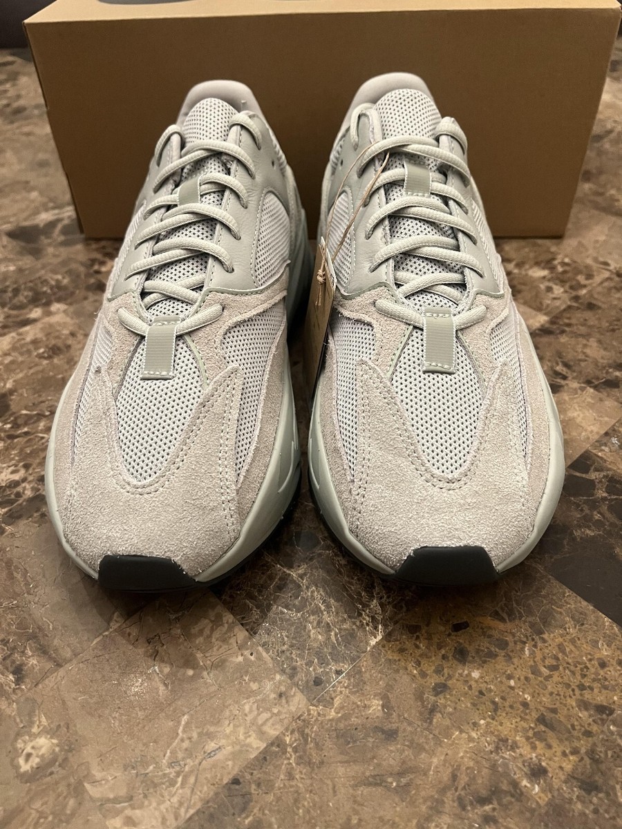 Adidas Yeezy Boost 700 Salt EG7487 Men's Size 10.5 NEW IN Adidas Yeezy Boost 700 Salt EG7487 Men's Size 10.5 NEW IN