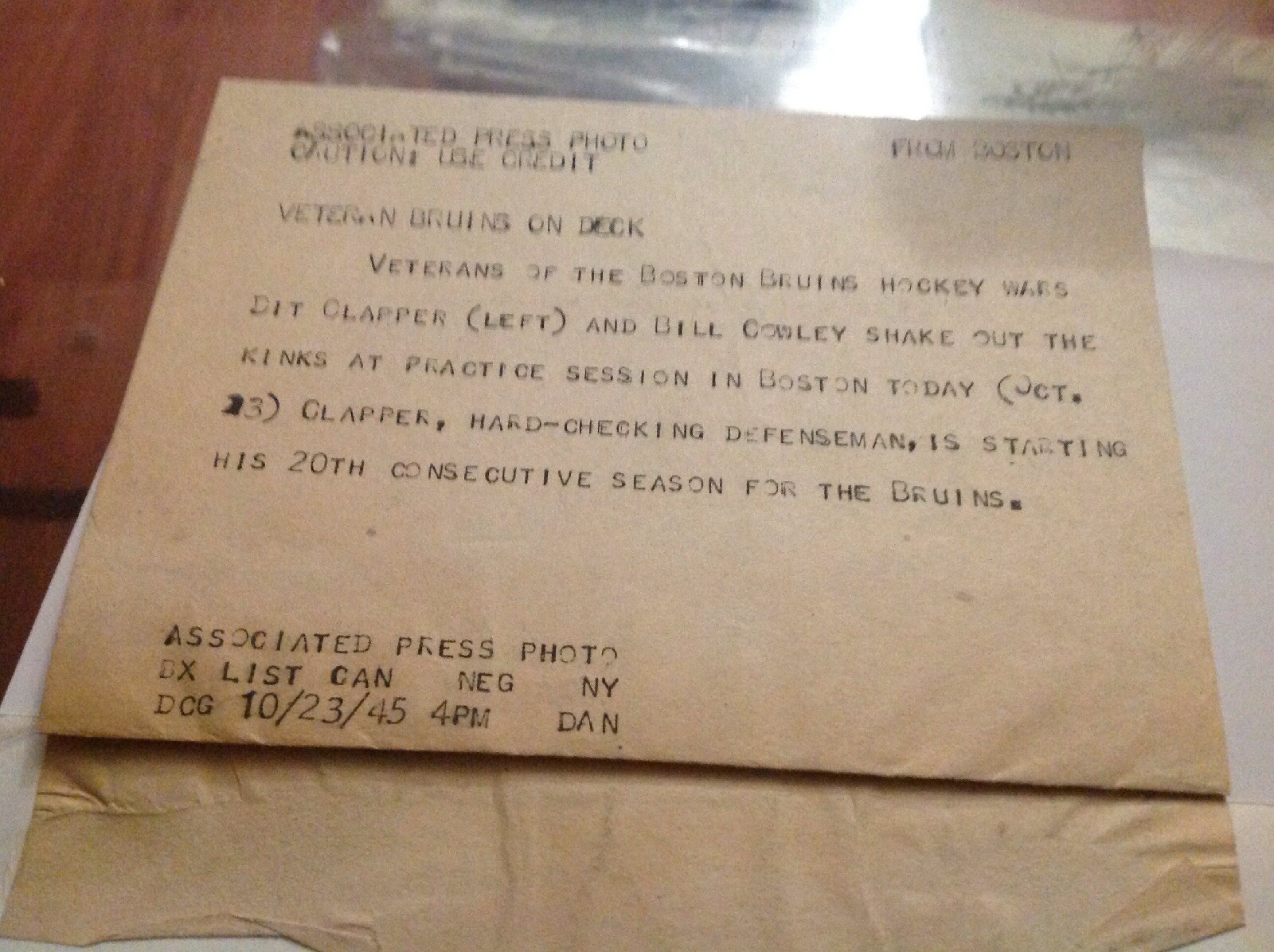 DIT CLAPPER 1945 BOSTON BRUINS NHL HOCKEY PHOTO BILL COWLEY OLYMPICS ...