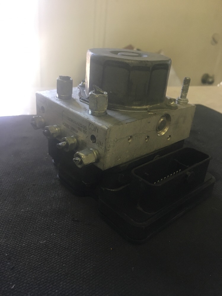 2012 NISSAN VERSA OEM ABS PUMP 47660 3BB0A | eBay