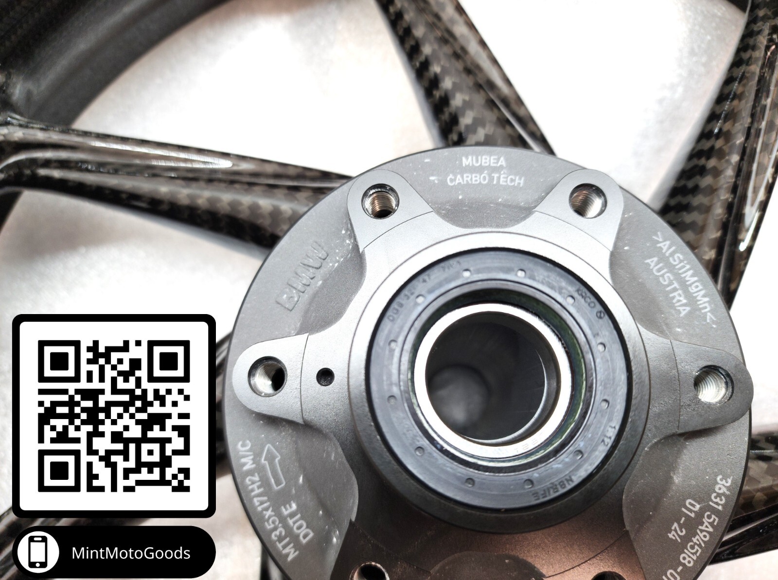 [NEW] BMW S1000RR M1000RR M1000R Carbon Front Wheel Rim 3.5X17 OEM ...