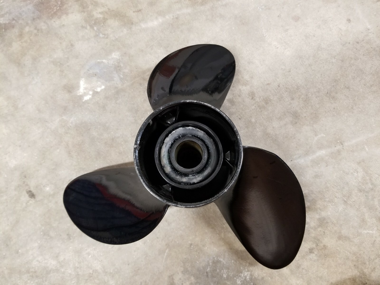 NEW 13" X 19P OMC STAINLESS PROP, 177036, EVINRUDE JOHNSON 13 SPLINE ...