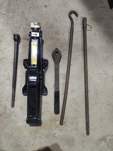 88-98 OBS Chevy Silverado GMC Sierra Spare Tire Scissor Jack Good Shape ...