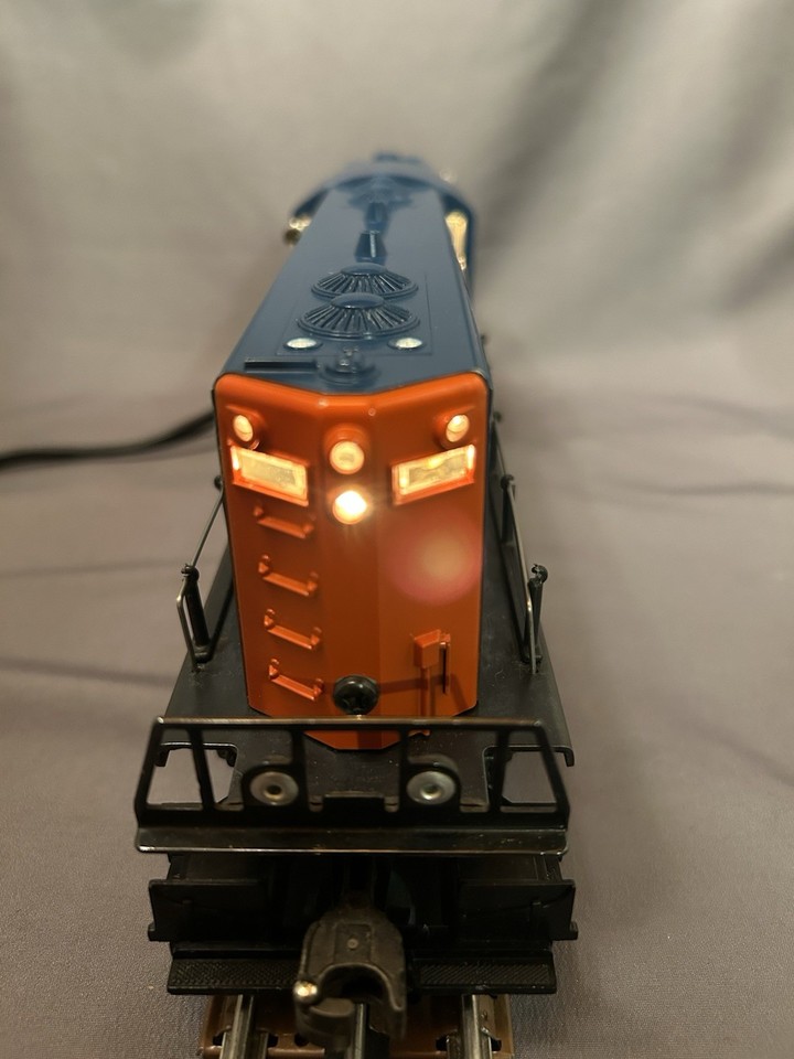 LIONEL GP-7 8353 GRAND TRUNK DIESEL LOCOMOTIVE | eBay