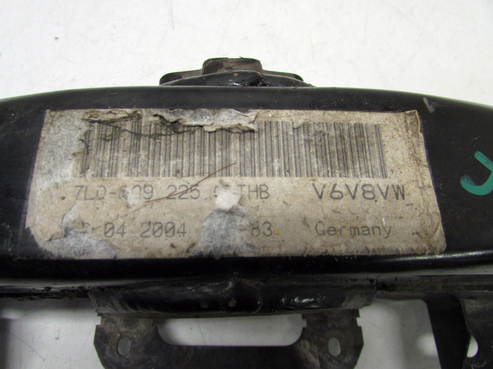 2005 VW TOUAREG TRANSMISSION CROSSMEMBER MOUNT 7L0 399 227 B OEM 04 05 ...
