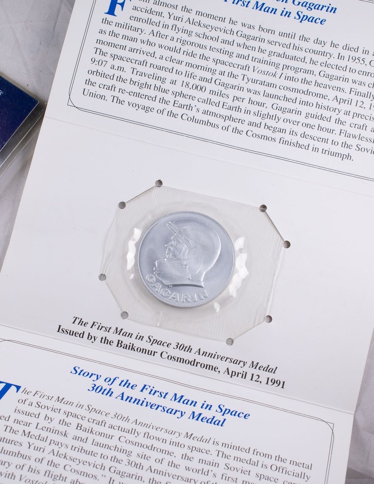 x15 Medals with US Frigate Constellation Medal $5 Marshall Islands ...