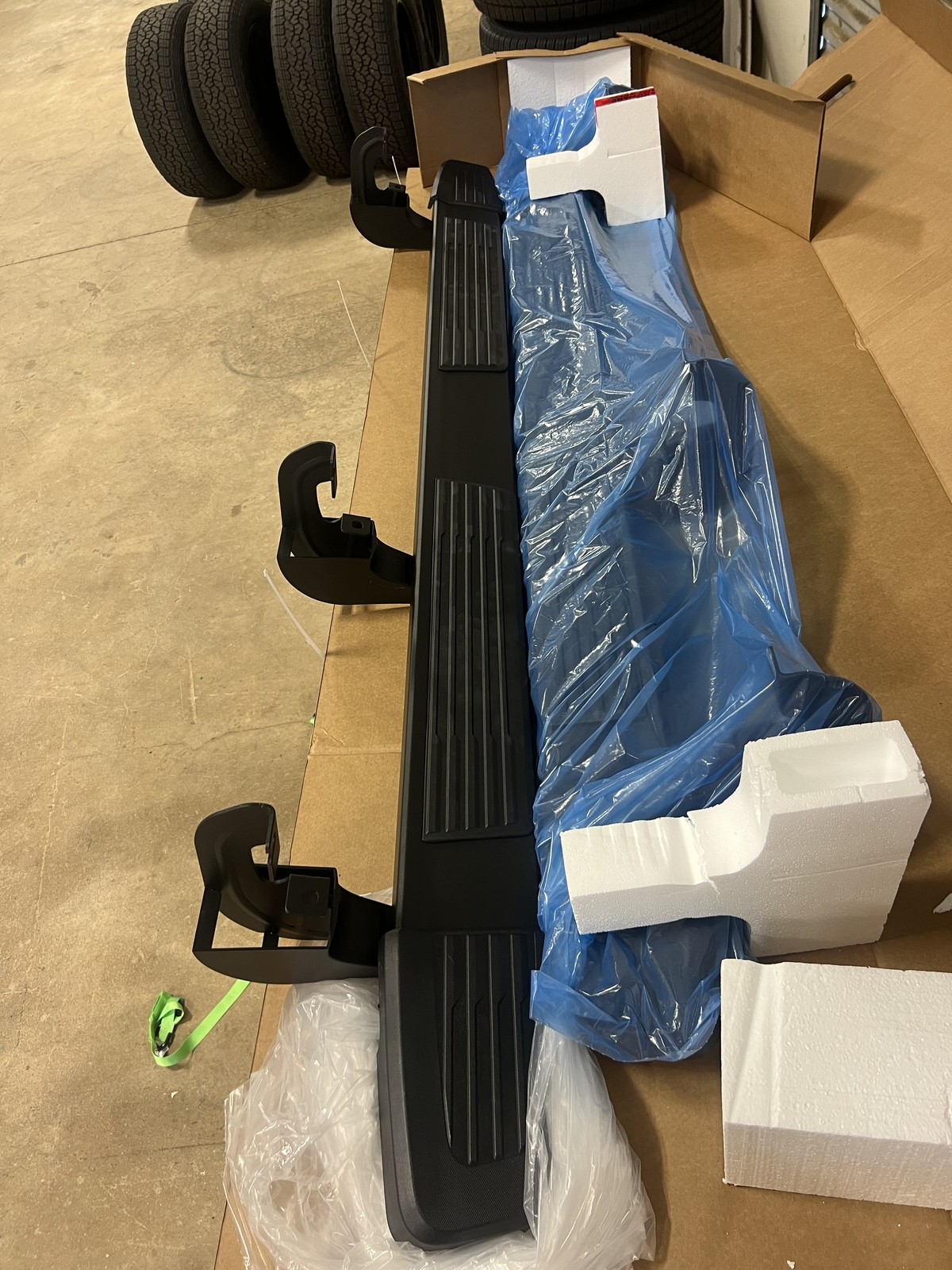 2019-2024 Chevy Silverado 1500 OEM GM Running Boards Step Bars Crew Cab ...