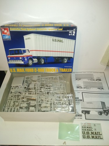AMT 1/25 Scale Ford C900 US Mail Truck Plastic Model KitAMT1326 open ...