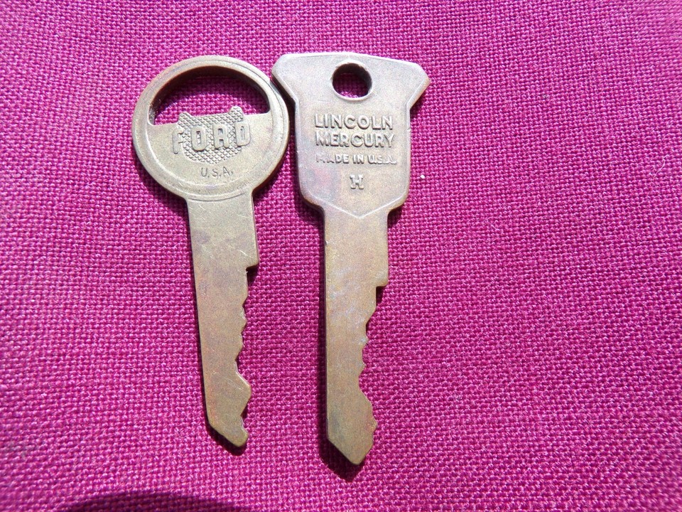 Set Vintage Brass Lincoln Mercury Keys "H" | eBay