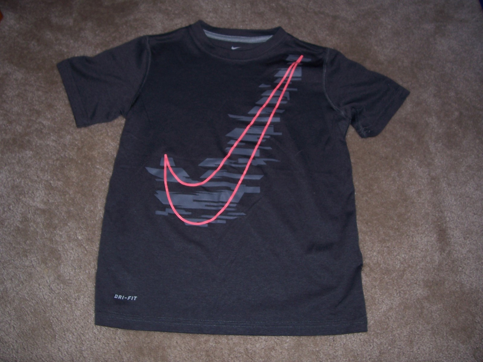 Boys NIKE DRI-FIT Gray Shirt Size XS | eBay