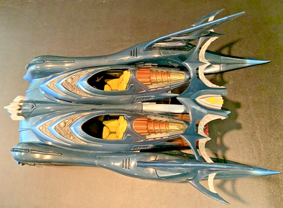 Mattel DC Batman 2-in-1 Batmobile & Robin Motorcycle w/ Bonus Action ...