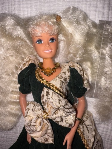 Kari Mitchell Blonde Designer’s Choice Fashion Doll, Some Accessories ...