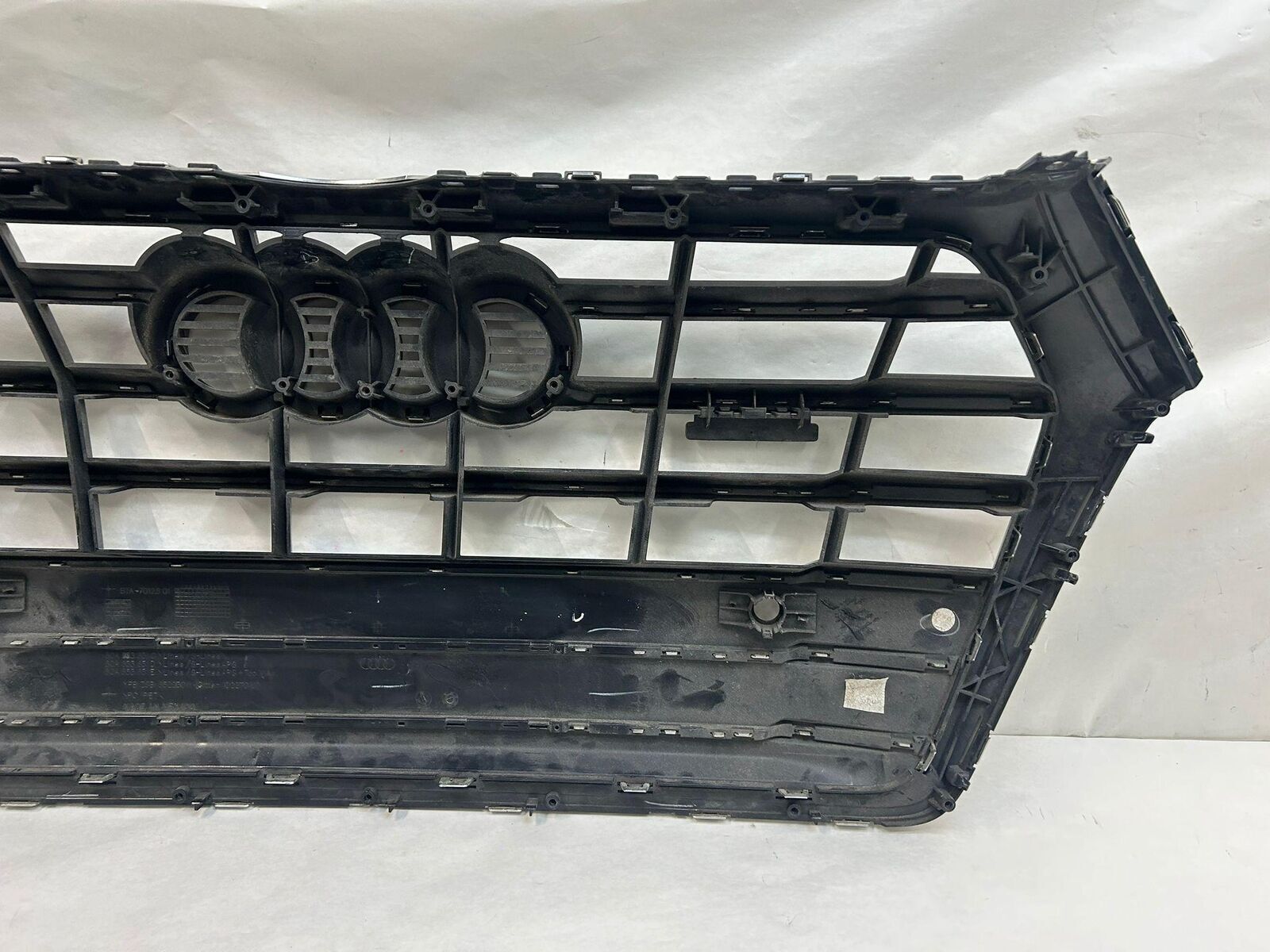 Audi Q5 Quattro S-Line 2018–2020 Front Upper Grille with Sensor Holes ...