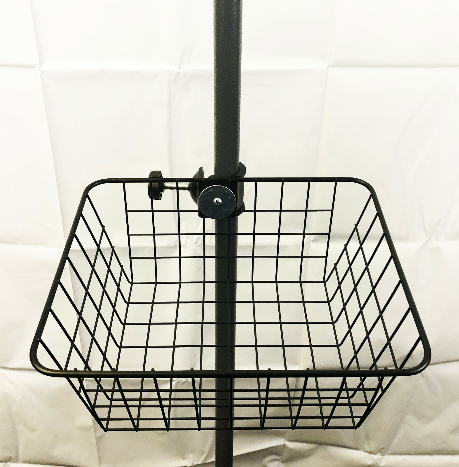 Vital Signs Monitor Rolling Mobile IV Pole Basket Stand Datascope ...