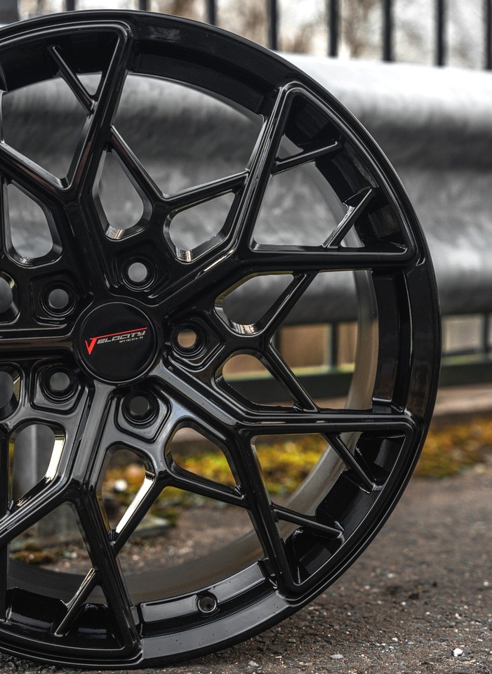 18" SKODA OCTAVIA 2005-2026 VELOCITY VC4 GLOSS BLACK 8J ALLOY WHEELS ...