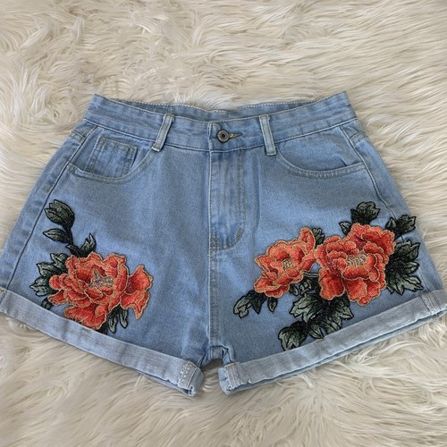 Rose Embroidered Appliqué Denim Shorts Floral Roses Size Medium High ...