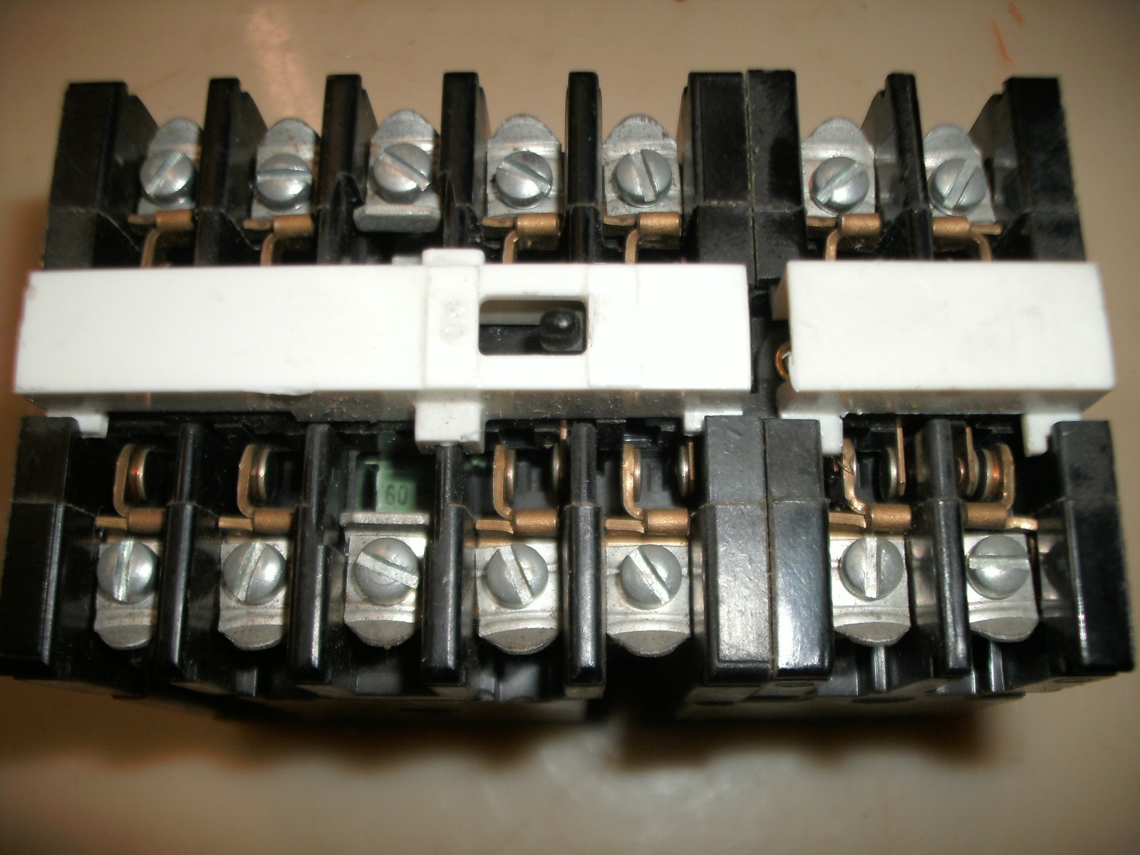 GE/GENERAL ELECTRIC CR120 A05102AA 115V INDUSTRIAL RELAY 300 VOLTS 10 ...