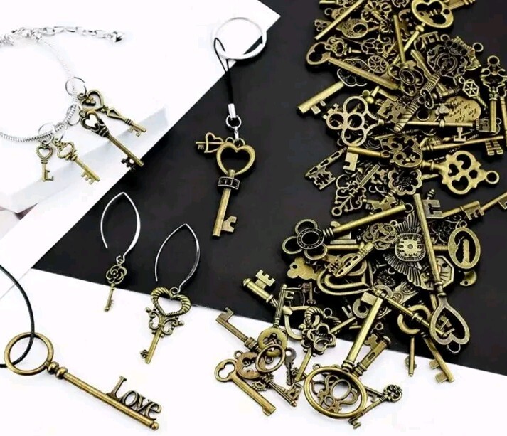 30 Craft Keys Bronze DIY Jewelry Skeleton Key Charms Crafting Halloween ...