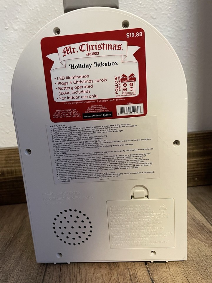 Mr. Christmas Holiday Jukebox Gingerbread House Carols 4 Songs Lights ...