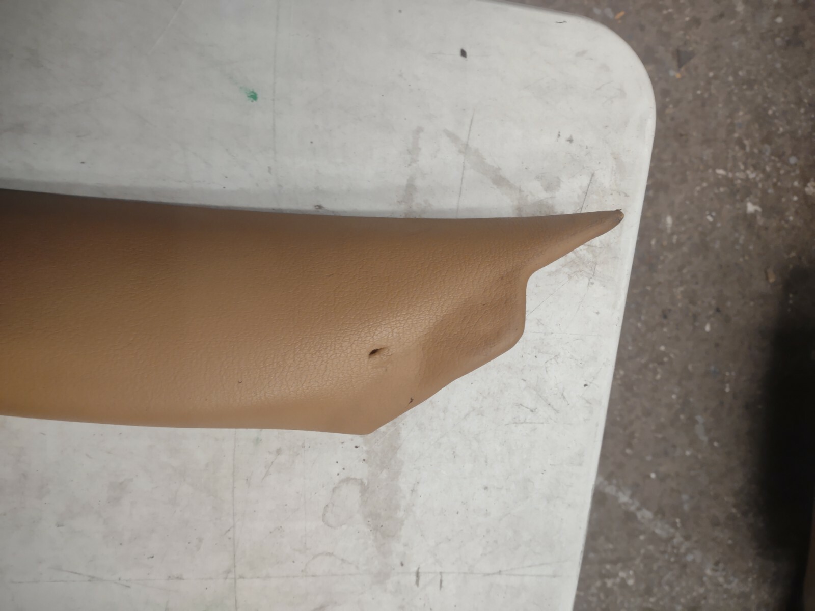 PORSCHE 996 A-Pillar windshield Trim Savanna Beige Vinyl LEFT 99 -05 ...