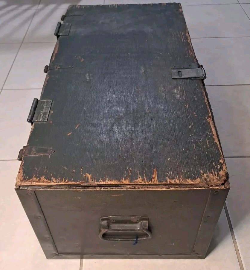 Vintage Military STORAGE TRUNK US Army GREEN Chest Foot Locker Wood Box ...