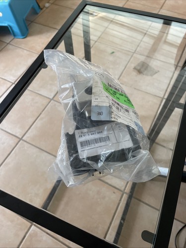 BMW i3 I01 Right Side Engine Mount Genuine 22116887268 (never opened ...