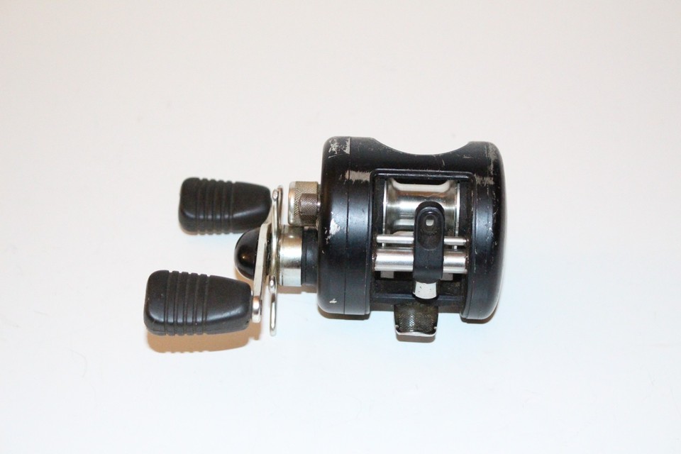 Mitchell Spider Cast SCW300 Baitcasting Reel | eBay