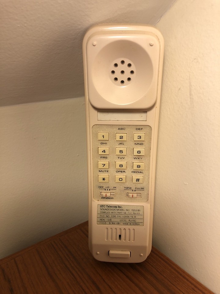 Vintage STC Telecorp Soundesign Slimline Phone Model 7022(B) | eBay