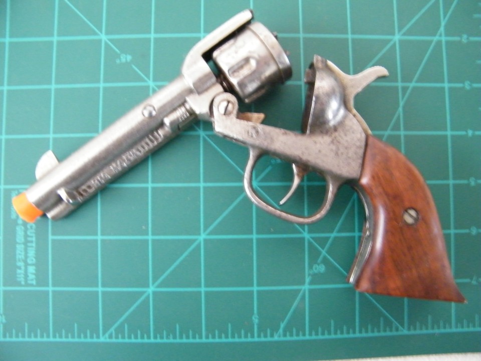 Vintage Kilgore Big Horn Cast Iron Cap Gun | eBay