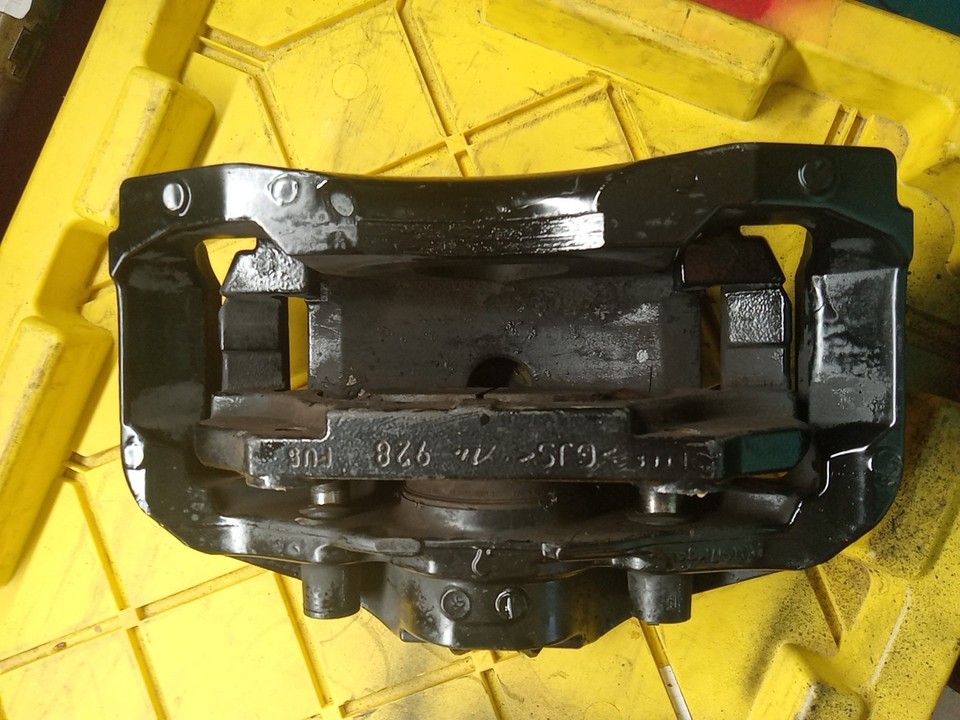 Front Right Brake Caliper & Bracket M Sport 34117846702 BMW 650i F12 ...