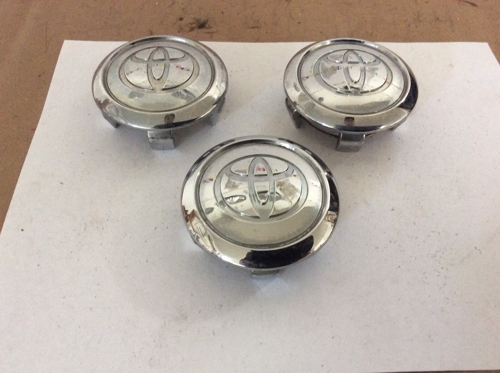 01 02 03 04 05 06 07 08 09 Toyota Prius 3- Chrome Wheel Center Cap OEM ...