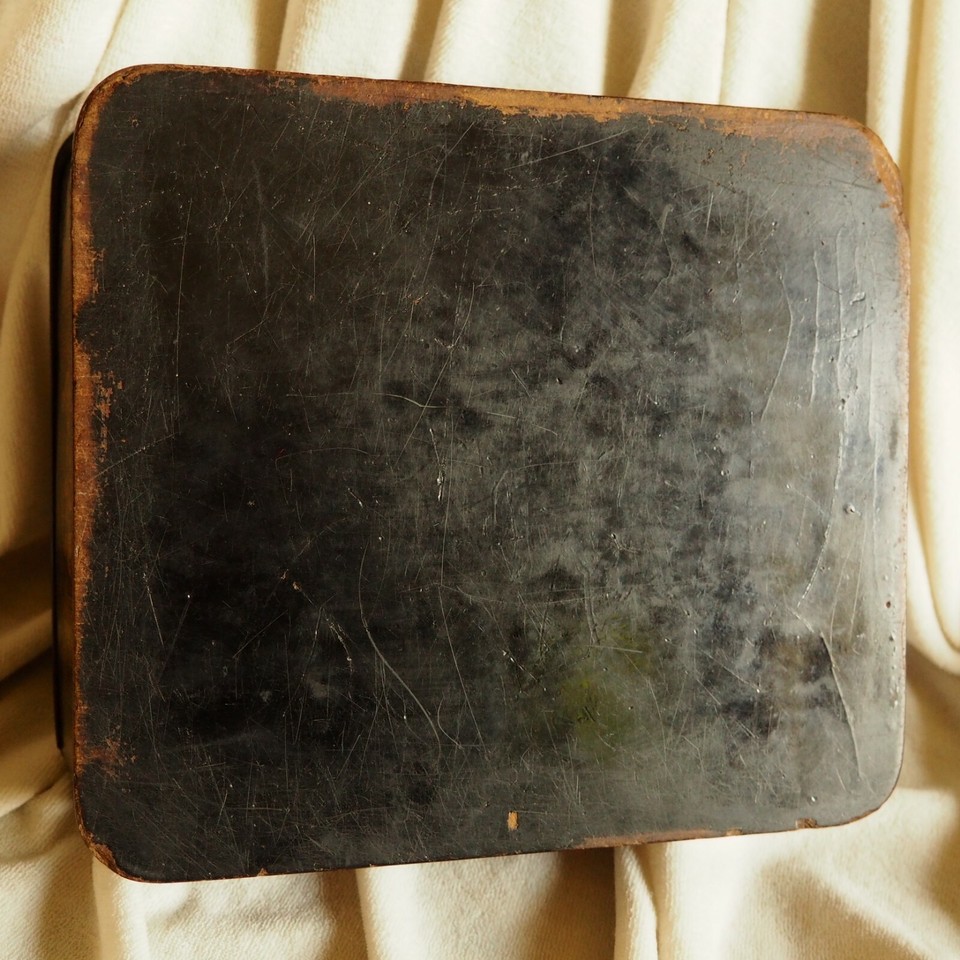 Chinese Antique Handpainted Gold Black Wood Papier Mache Lacquer Box ...