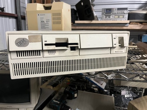 Vintage IBM Personal System 2 Desktop Computer Powers On No Disk Drive ...