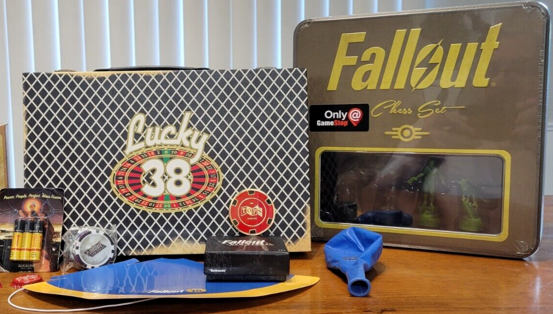 Fallout Deluxe Lucky 38 Poker Set New Vegas VHTF Super Rare Item! Promo ...