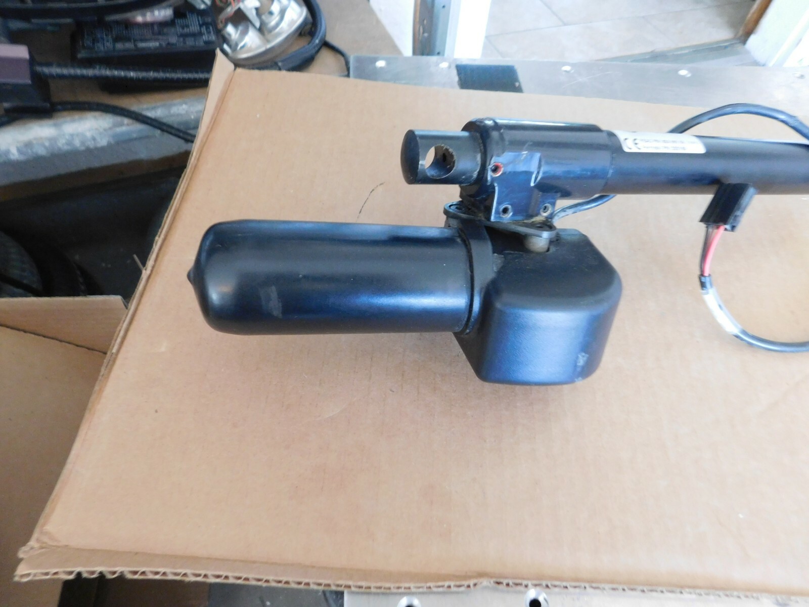 PERMOBIL RE25 M300 LIFT ACTUATOR REAC 82509100- 320165 Wheelchair ...