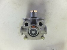 Mack Bendix R14 Air Brake Relay Valve 745-800136 T-111918-a for sale ...