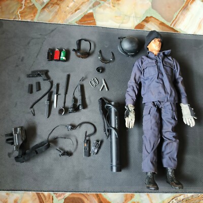 HOT TOYS 1/6 SWAT VER 2.0 ARMY SOLDIER POLICE ACTION FIGURE COLLECTIBLE ...