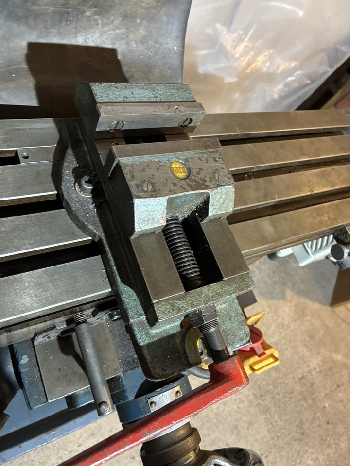Chester 626 Turret Milling Machine With Power Feed, Vice, Many Extras ...