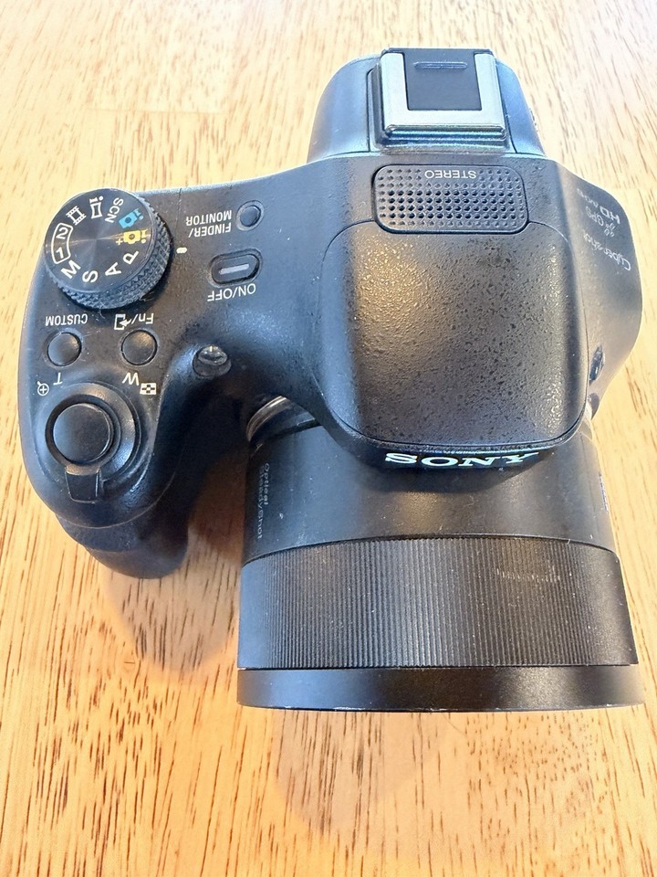 Sony Cyber-shot DSC-HX400V 20.4MP Bridge Camera 50x Zoom GPS IS Black ...