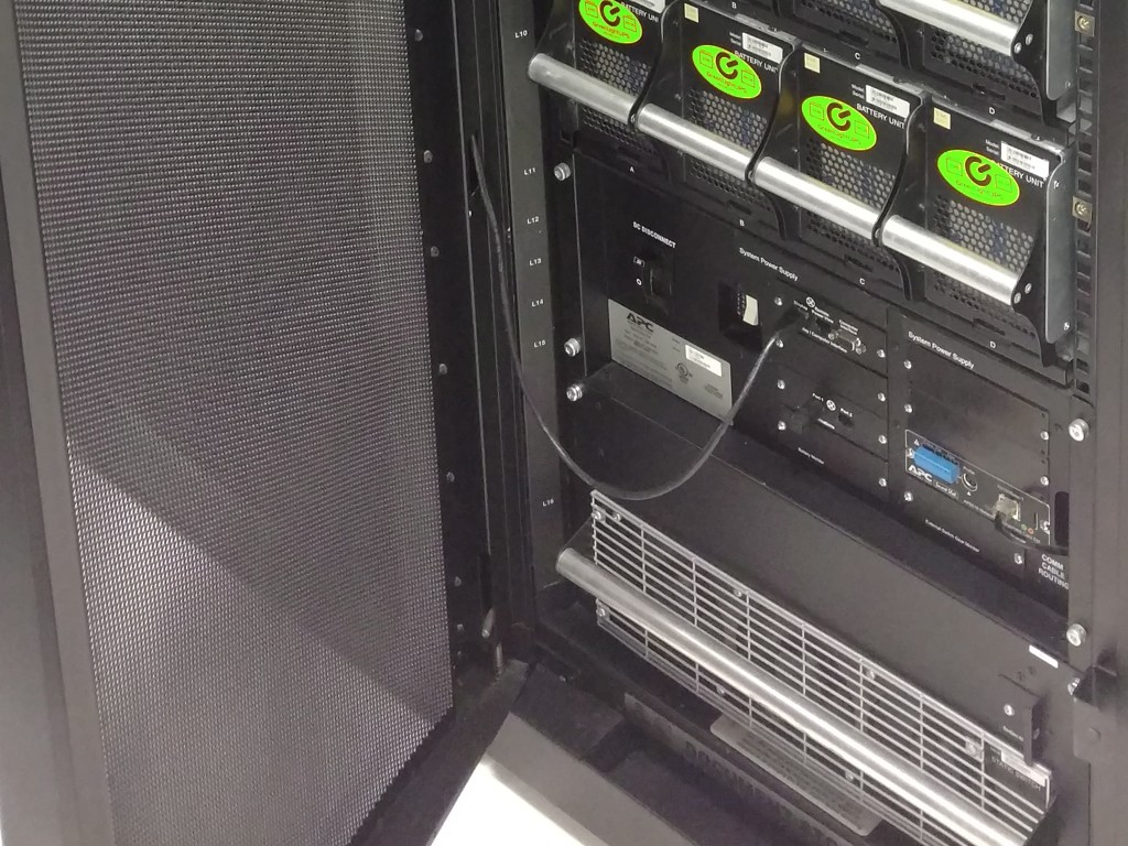 APC Symmetra PX 40kva 3 phase UPS SY40K40F 208volt 3p w/Warranty & New ...