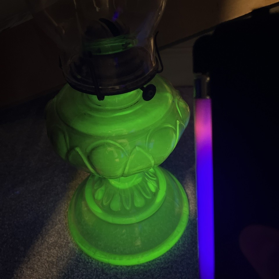 Antique GIANT Kerosene / Oil Lamp Petal Pattern With Funnel | eBay